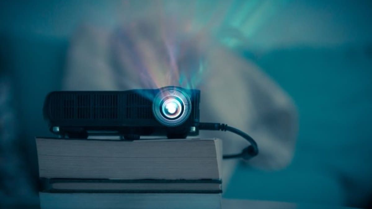 Beamer mit Alexa steuern – so geht’s