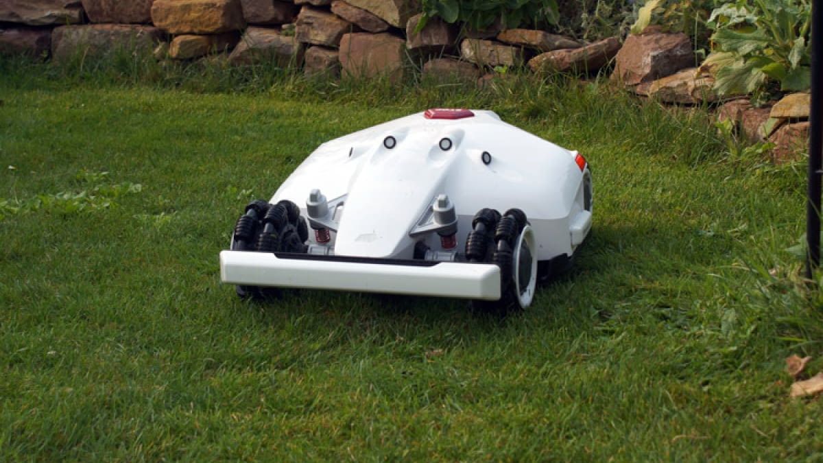 Mammotion LUBA Test: Wie gut ist der drahtlose Mähroboter?