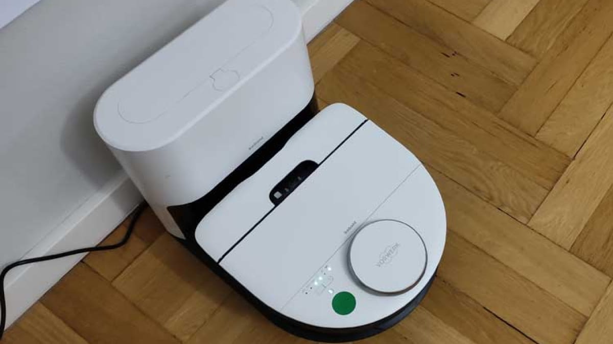 Kobold VR7 Saugroboter mit RB7 Servicestation im Test