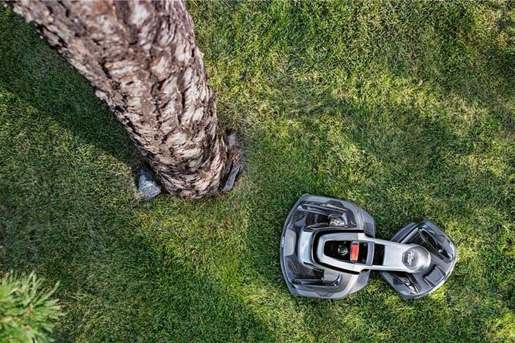 HUSQVARNA AUTOMOWER 435X AWD Mähroboter im Test-Überblick